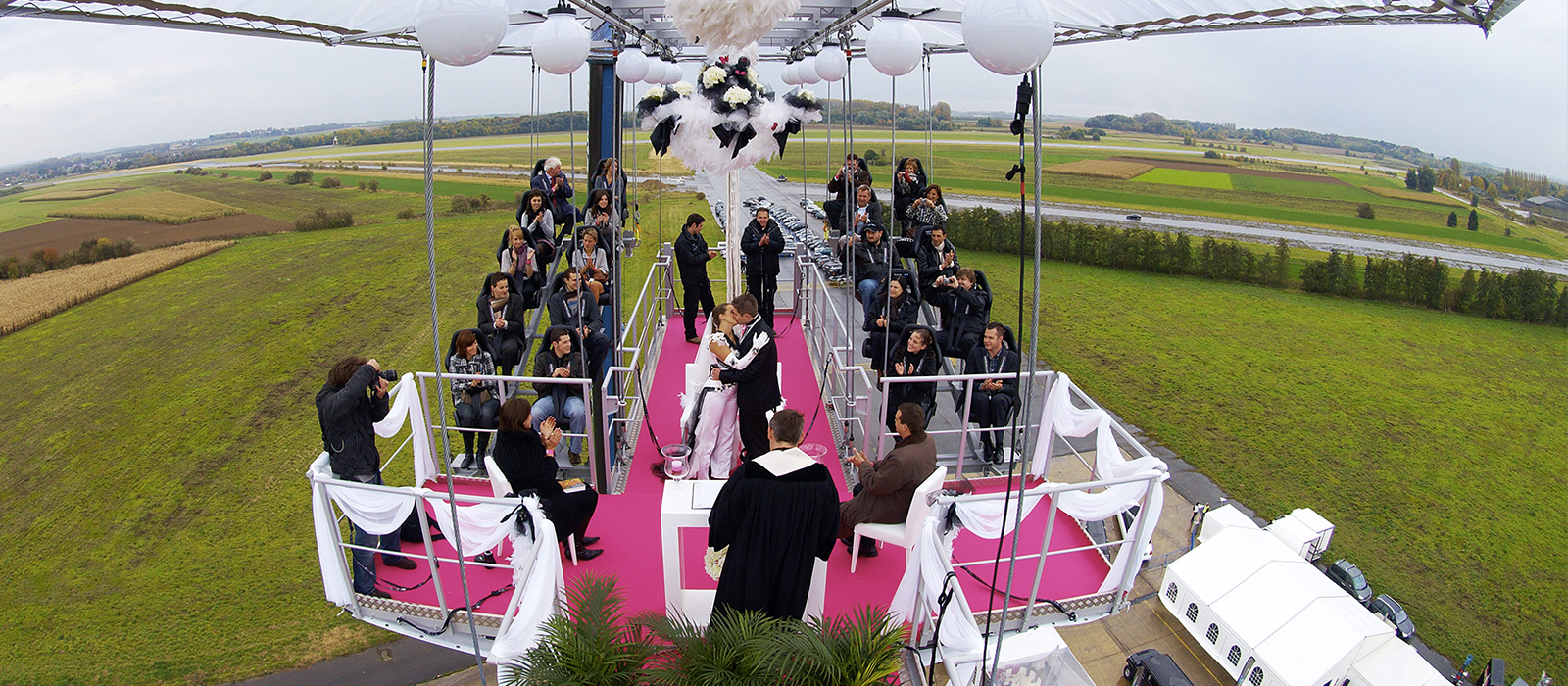 Marriage in the Sky | Dinner In The Sky